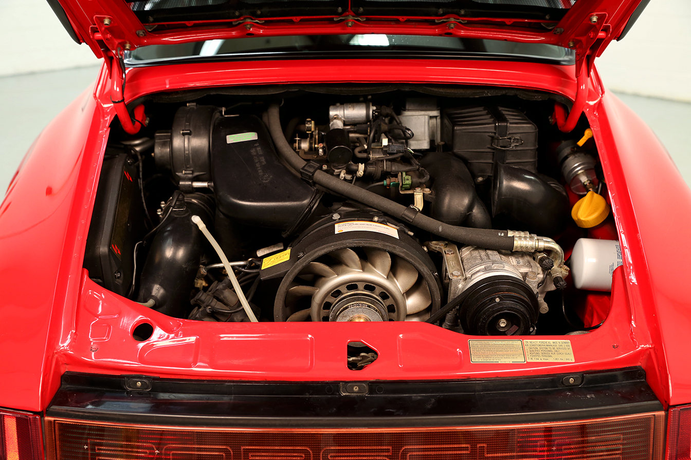 4926_1_engine | Sloan Motor Cars