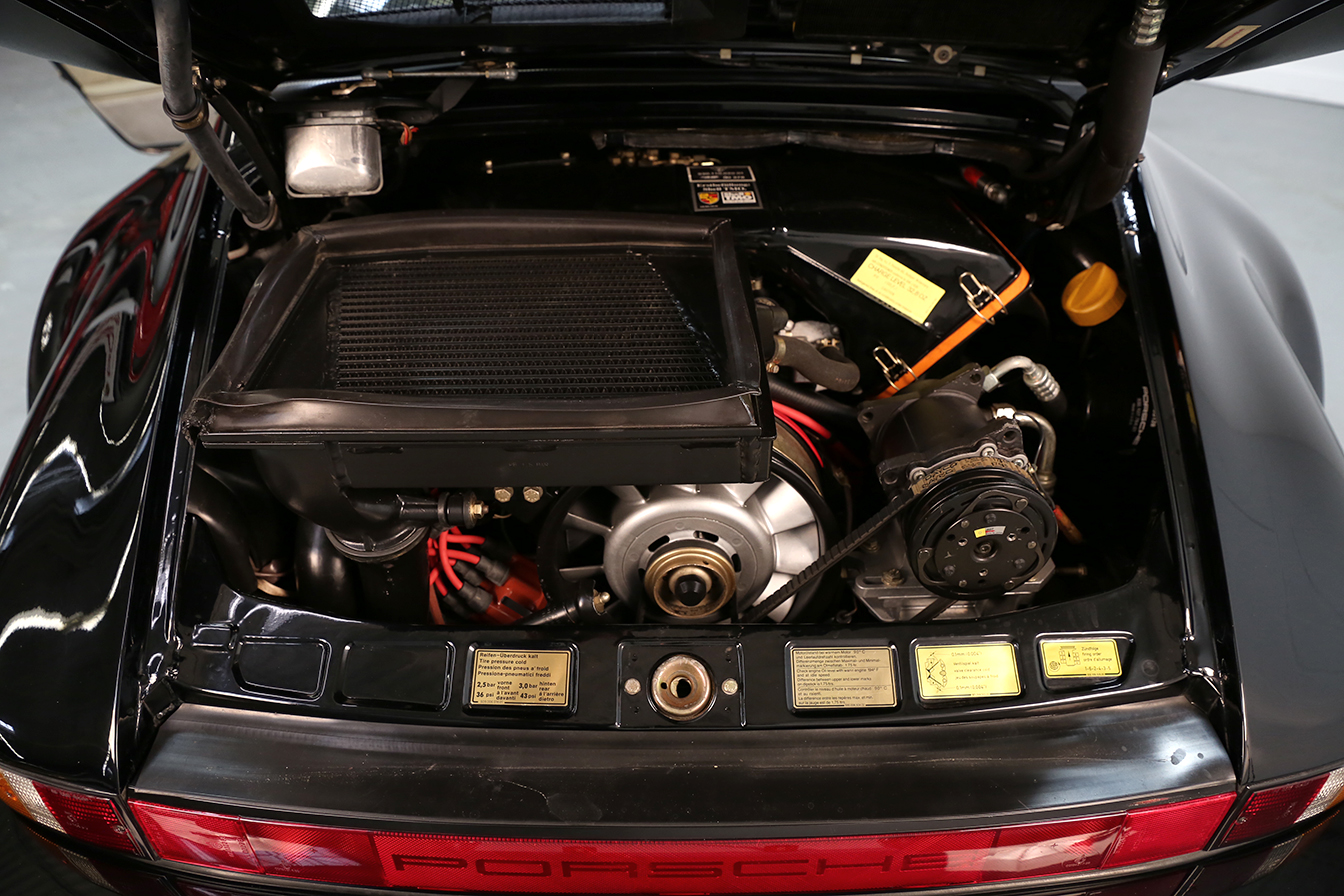 1988 930 Factory Slantnose Cabriolet Black/Linen 17,091 miles | Sloan ...