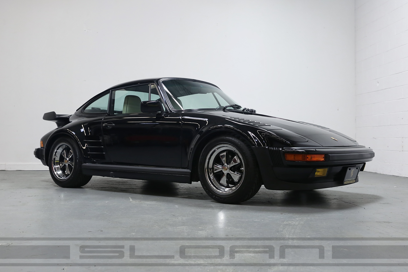 1988 930 Factory Slantnose Cabriolet Black/Linen 17,091 miles | Sloan ...